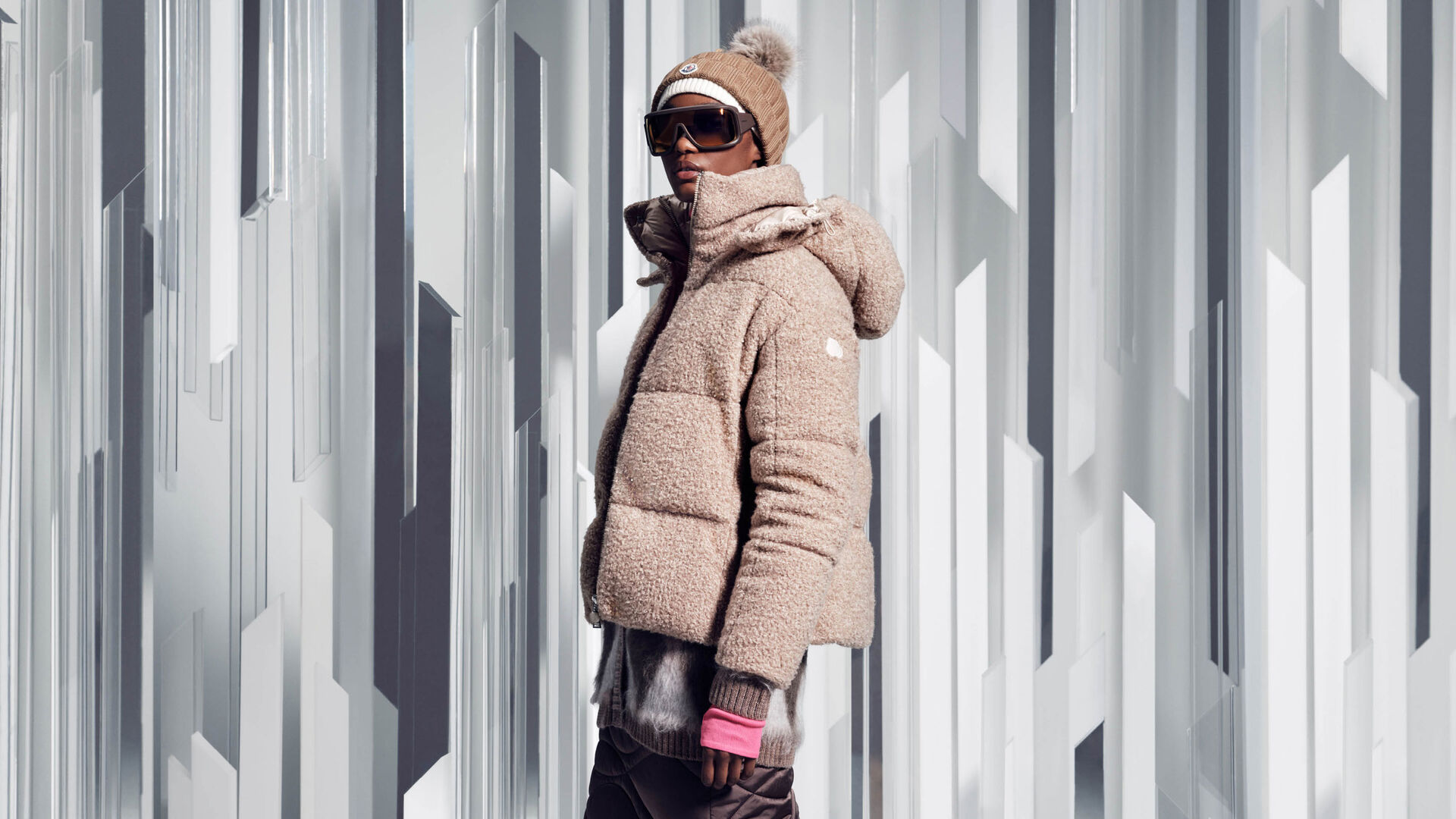 Moncler Portugal Web Store — Down jackets, vests, and clothing