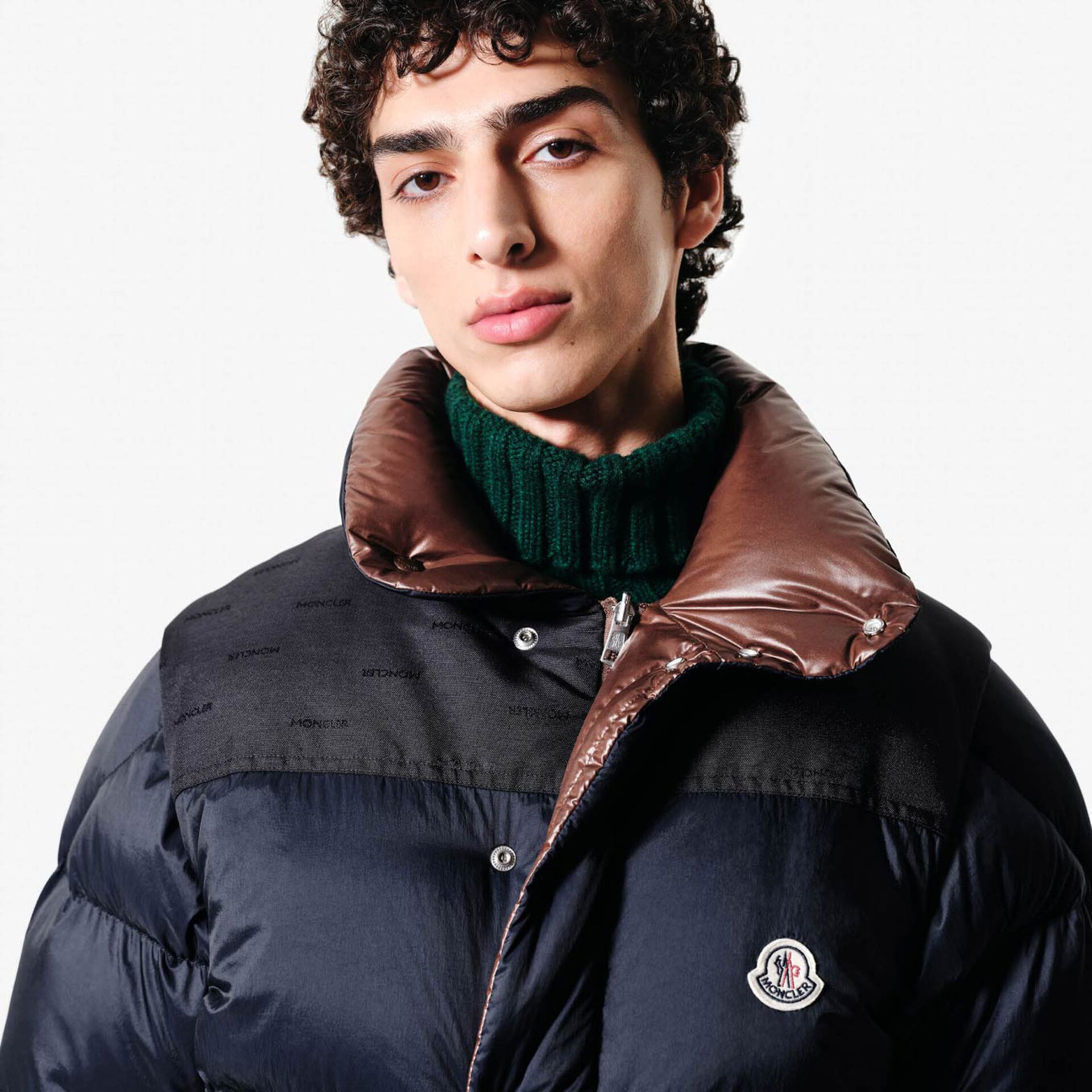 Moncler網上商店：羽絨外套、大衣和服飾