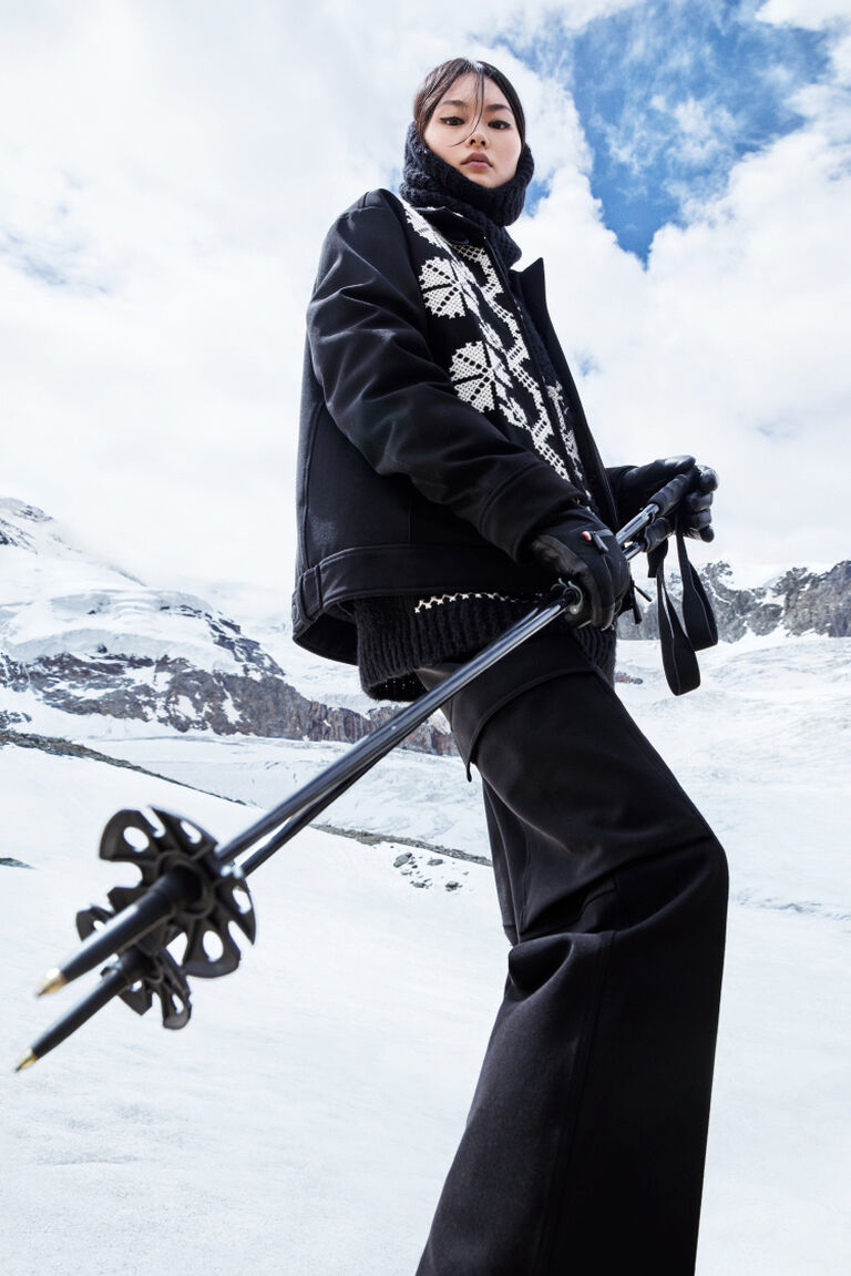 Moncler Singapore Online Shop — Down jackets, coats, and clothing