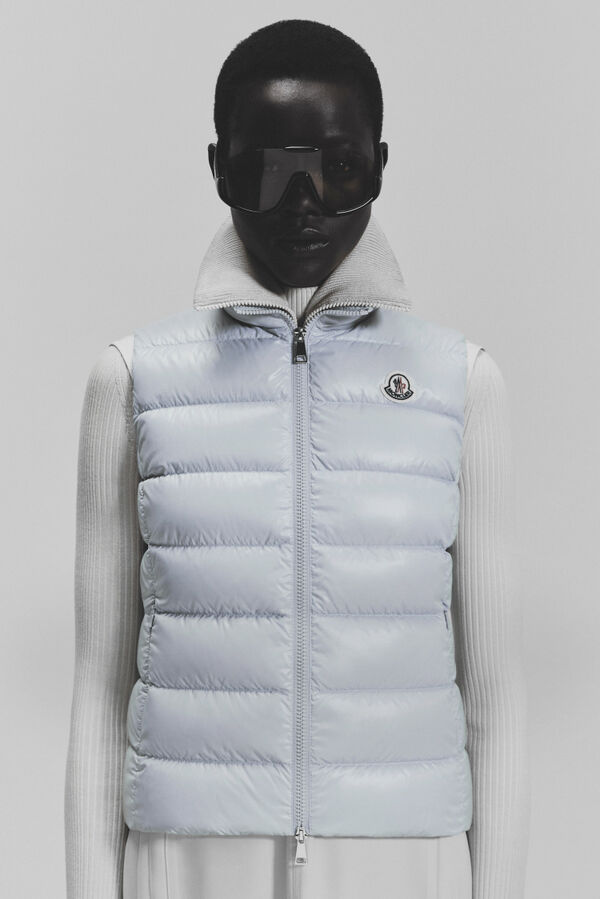 Moncler Singapore Online Shop — Down jackets, coats, and clothing