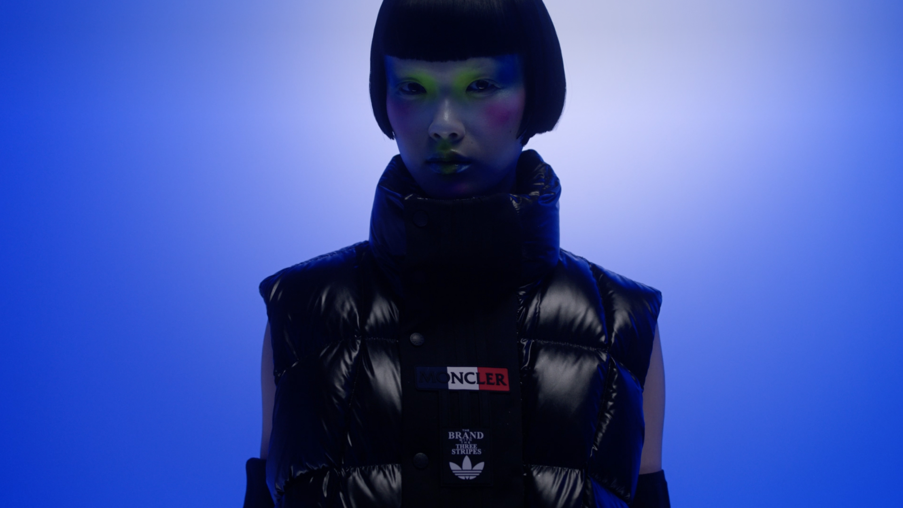 Moncler UK Online Shop — Down jackets, coats and clothing