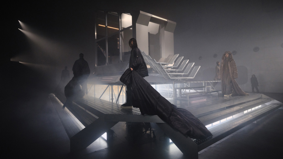 Moncler Austria Official Store - Clothing and Down Jackets